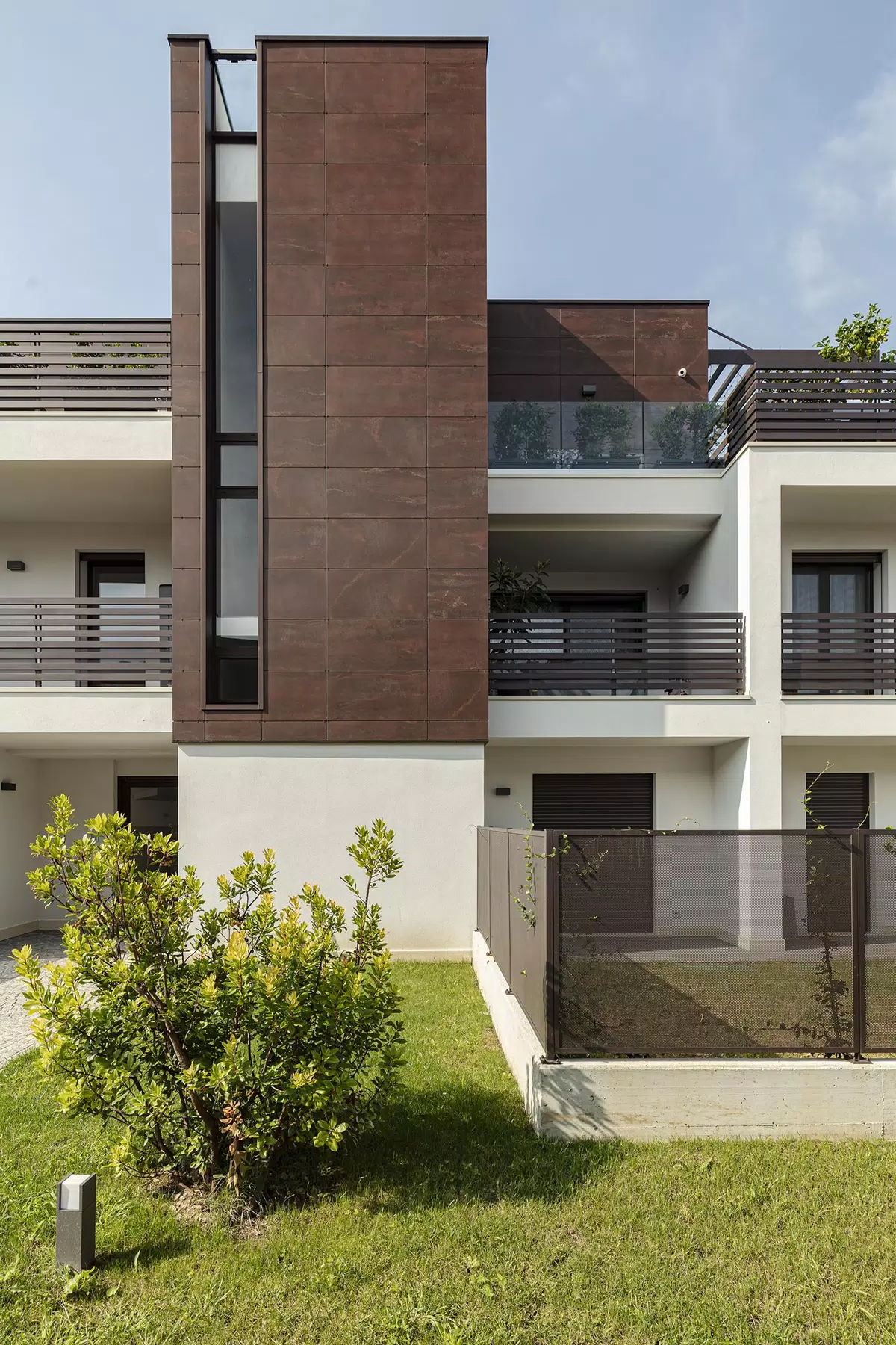 Ventilated rainscreen facade in Monza | Florim