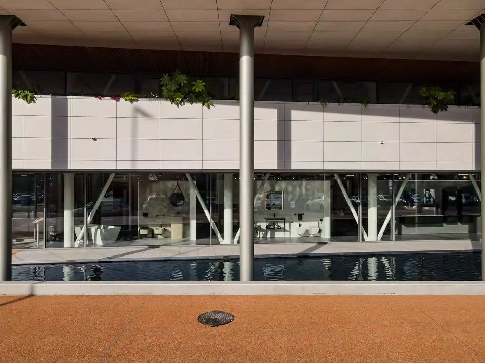 Ventilated rainscreen facade in Civate | Florim