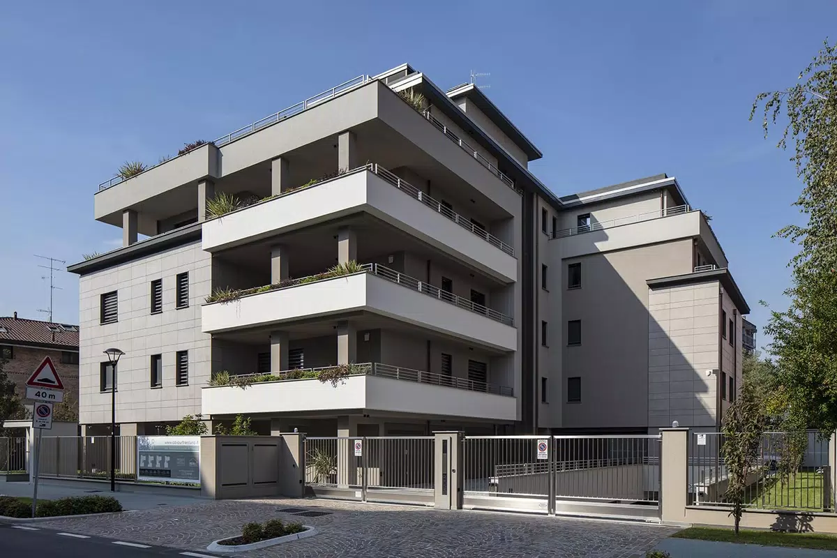 Residential building in Novate Milanese | Florim