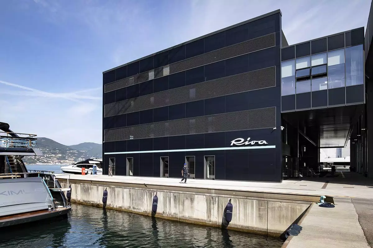 Riva-Ferretti shipyard | Florim
