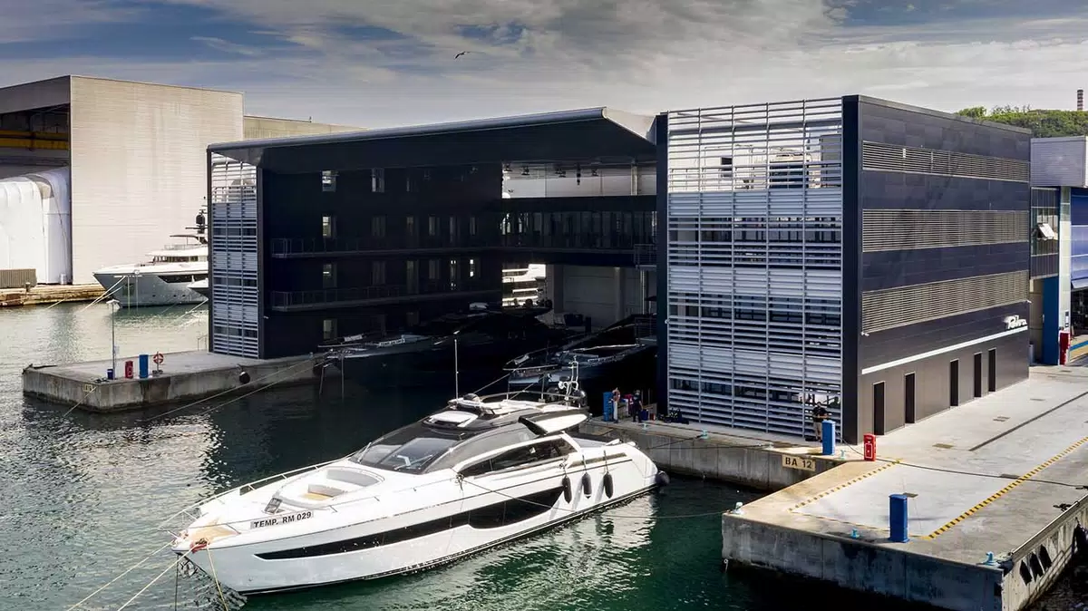 Riva-Ferretti shipyard | Florim