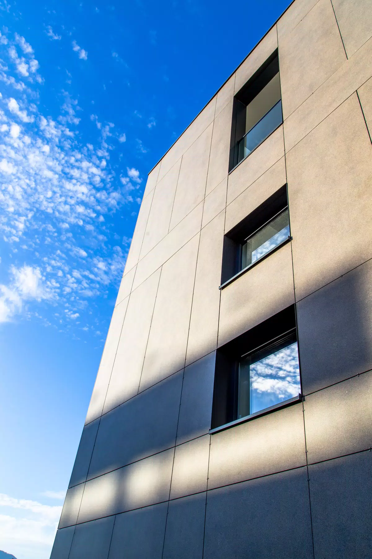 Ventilated Facade in Schio | Florim